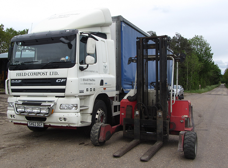 Truck for Hire: 32 Tonne + Forklift | Field Compost