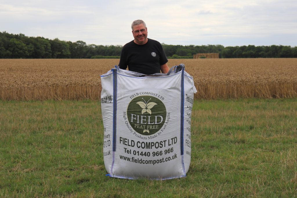Lawn dressing - buy Field No.4 Organic Fine Grade Lawn Dressing